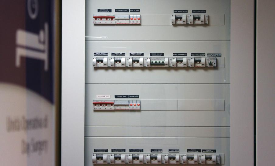 MAS400, compact panelboards and enclosures | Features | BTicino ...